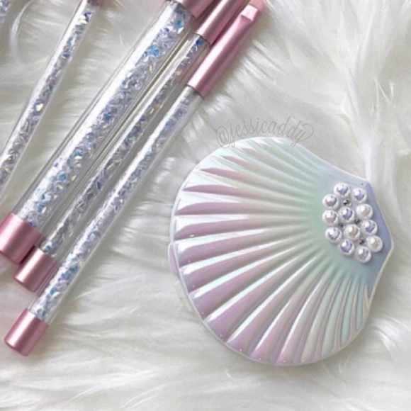 jessicaddy | Makeup | Seashell Compact Makeup Mirror | Poshmark